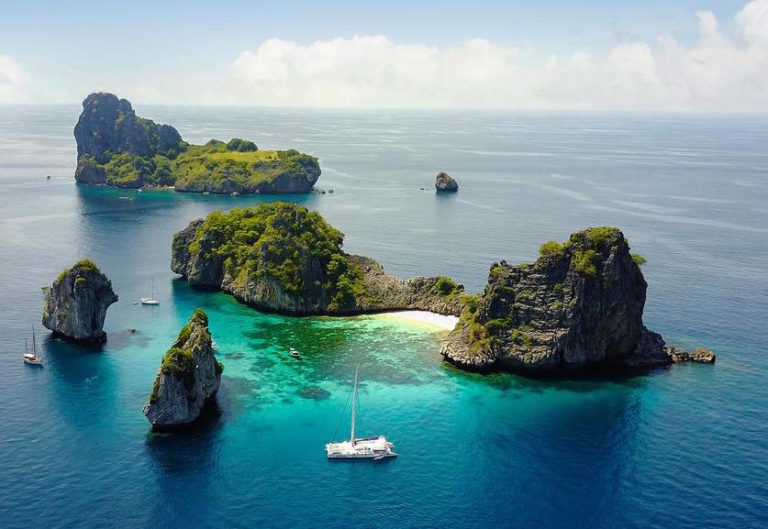 TROPICAL ISLAND CRUISE & KO PHI PHI: Thailand | Asian Pacific Adventures